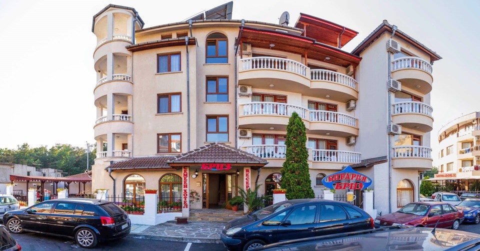 Изгодна почивка в Хотел Бриз, Китен от 1 до 11 Септември