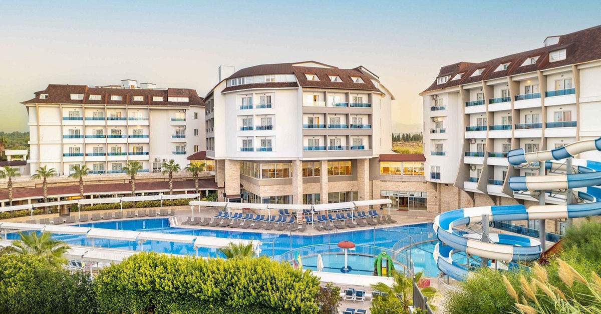 Късно лято: All Inclusive в Ramada Resort By Wyndham Side 4* със Самолет