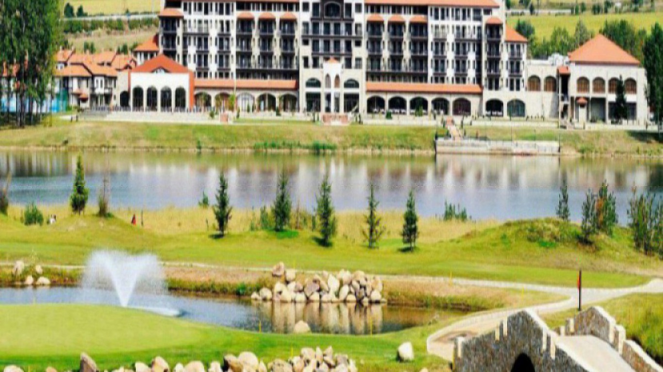 Почивка в RIU Pravets Golf & SPA Resort