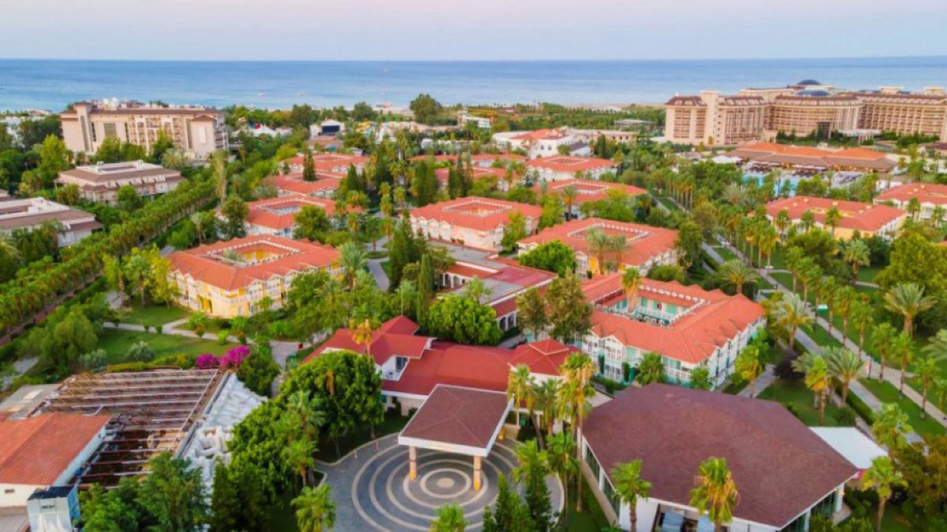 7 Ultra All Inclusive нощувки в Euphoria Palm Beach Resort 5 ...
